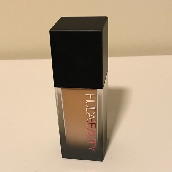 HUDA BEAUTY | Makeup | Huda Beauty Foundation | Poshmark